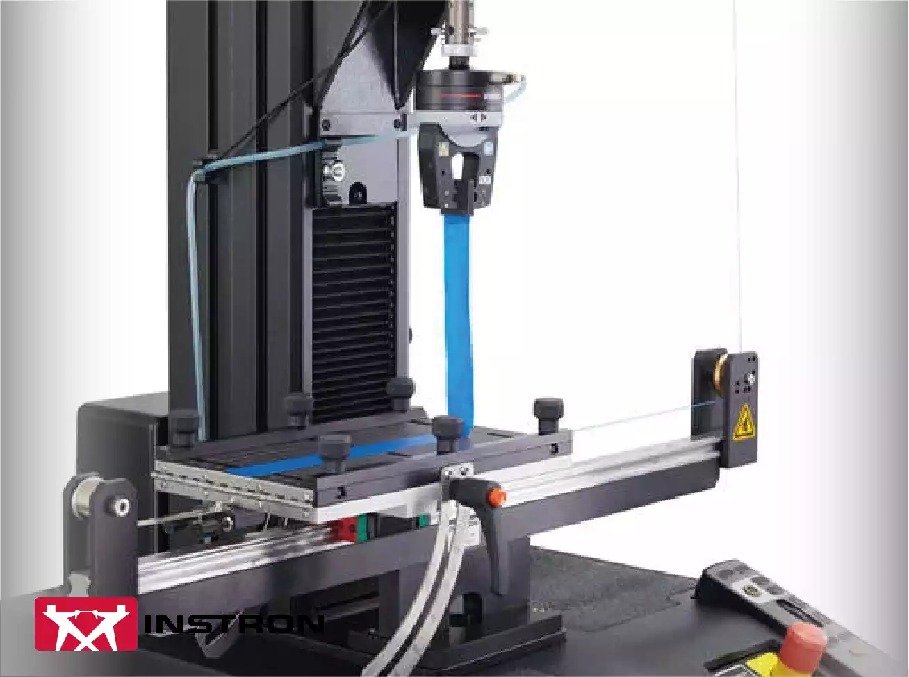 Instron Universal Testing Systems up to 300 kN